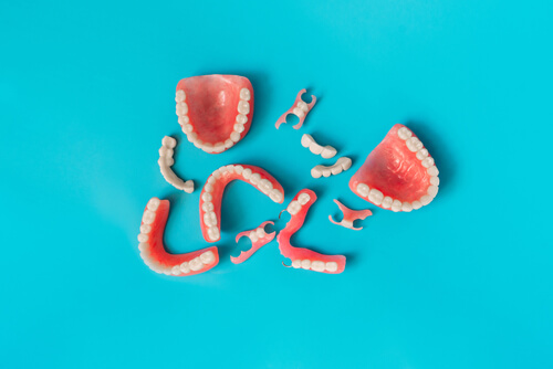 Flexible Partial Denture Upper Front Teeth | Heal NHC